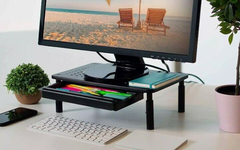 7 Best Monitor Stands in Australia (2024)
