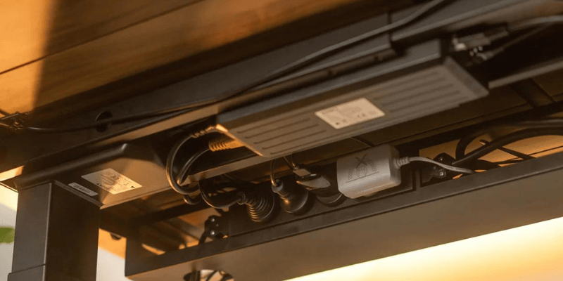 18 Best Standing Desks In Australia in 2025 (Tested)